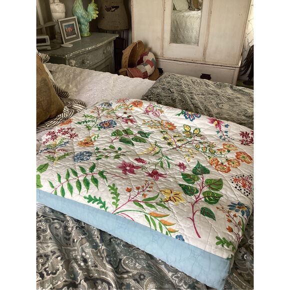Pottery Barn | Bedding | Pottery Barn Garden Floral King Quilt 92x2 ...